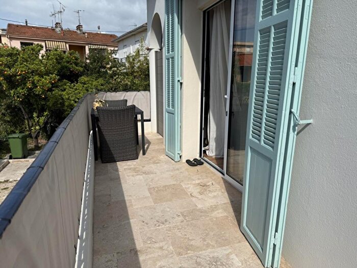 Appartement à vendre - Cagnes-sur-Mer, Les Bréguières - 2 pièces - 1 chambre