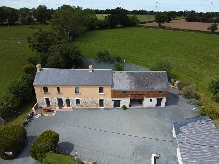 Méautis : Maison 6 pièces à vendre