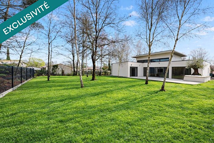 Maison à vendre - Arsac - 8 pièces - 3 chambres