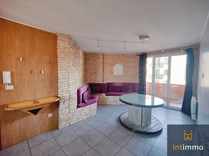 Appartement à vendre - Bourgoin-Jallieu, Libération, Barbusse - 3 pièces - 2 chambres