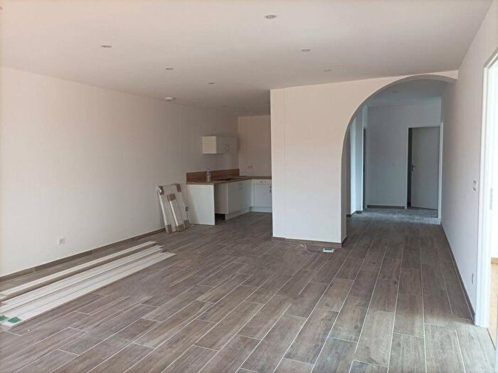 Appartement à louer - Les Vans - 3 pièces - 3 chambres