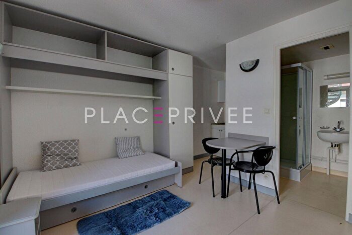 Appartement à louer - Léopold-Ville Vieille, Nancy - 1 pièce