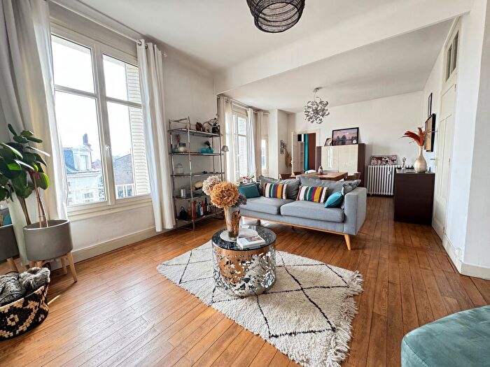 Appartement 5 pièces à Tours, Cathédrale, à vendre