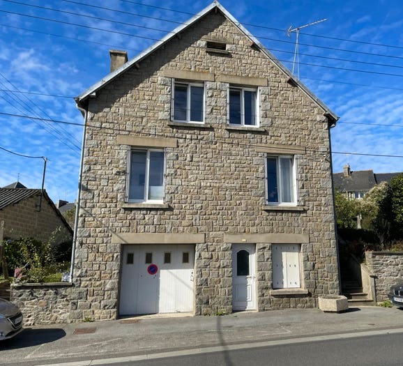 Plouguenast - Maison 5 pièces à vendre
