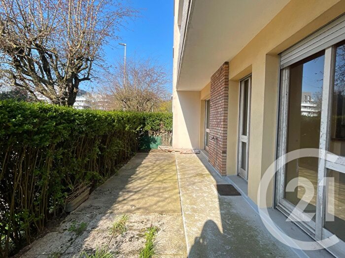 Maurepas, Centre-ville, Malmedonne : Appartement 2 pièces à vendre