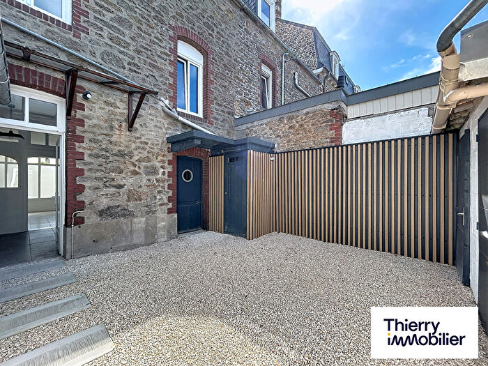 Maison 6 pièces à Dinard, Centre-ville, Plage de l'Ecluse, Pointe du Moulinet, à vendre