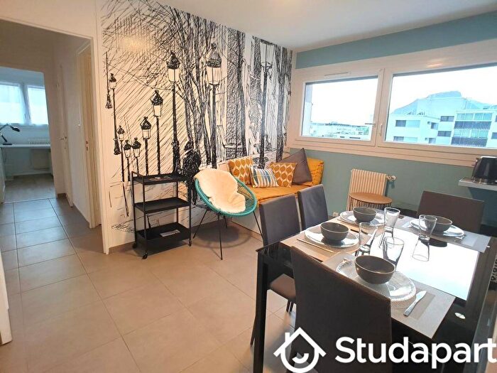 Appartement à louer - Arlequin, Grenoble - 1 pièce - 1 chambre