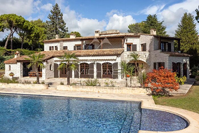 Maison à vendre - Saint-Paul-de-Vence - 7 pièces - 5 chambres