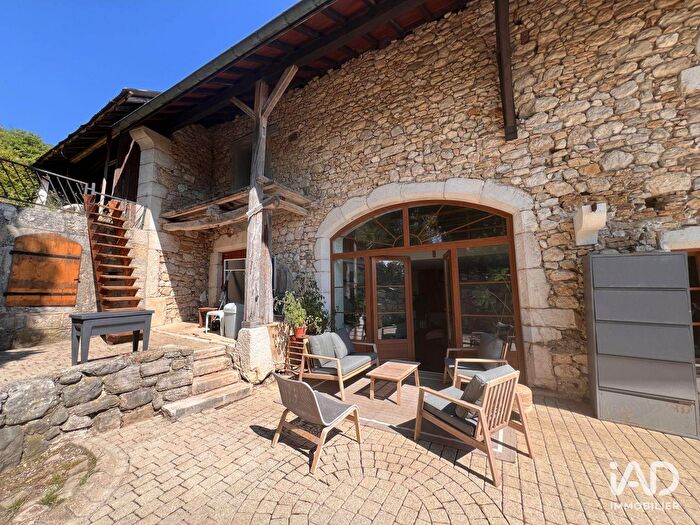 Maison à vendre - Injoux-Génissiat - 6 pièces - 5 chambres