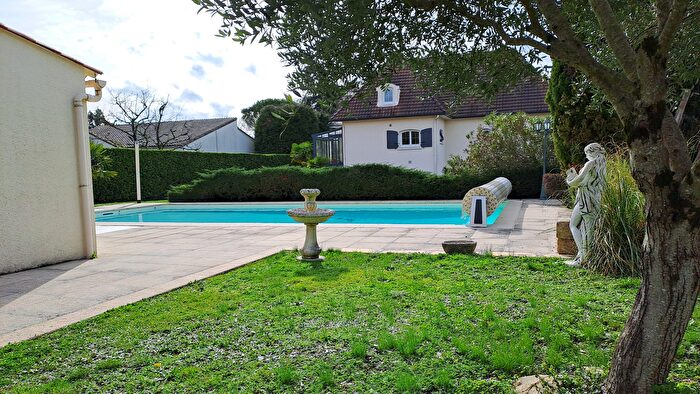 Maison à vendre - Niort, Champclairot, Goise, Champommier - 8 pièces - 4 chambres