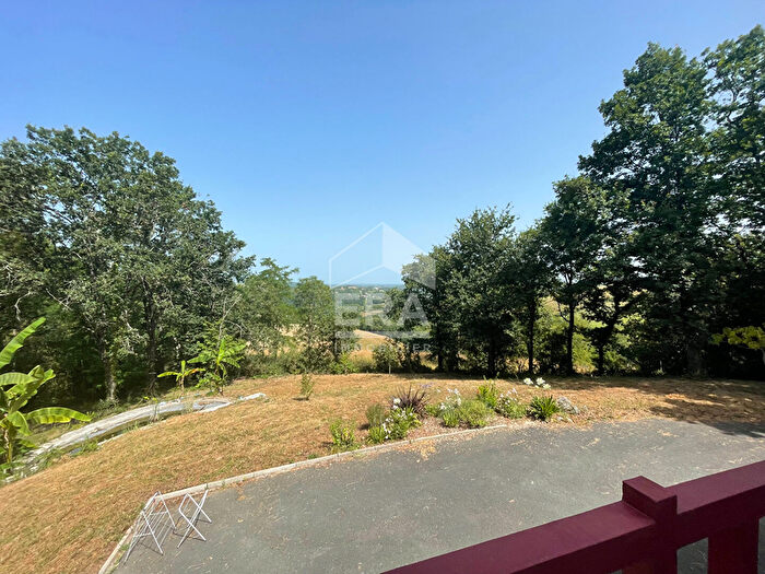 Maison 5 pièces à vendre à La Bastide-Clairence