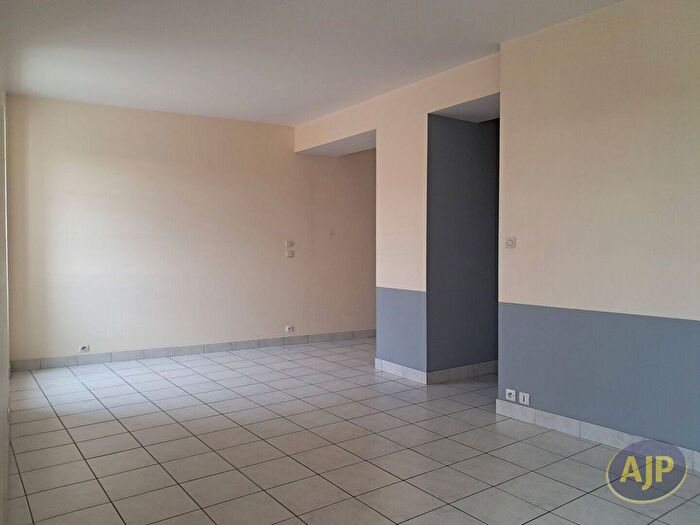Appartement 3 pièces à louer - Pons