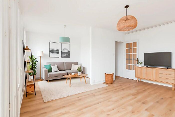 Appartement à vendre - Limoges, Centre-ville, Hôtel de Ville, Emailleurs - 3 pièces - 2 chambres