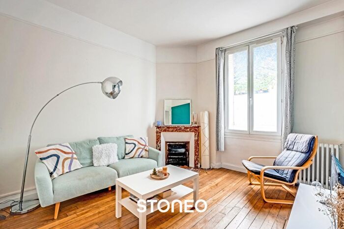 Appartement à vendre - Issy-les-Moulineaux, Les Iles, La Ferme - 3 pièces - 2 chambres