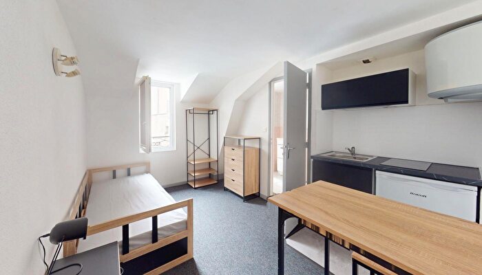 Appartement 1 pièce à louer à Rodez, Centre historique, Vieux-Rodez