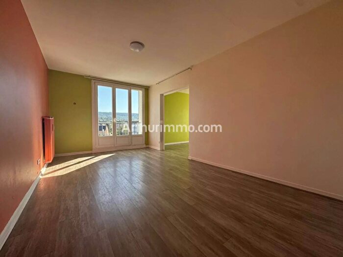 Appartement 4 pièces à Nord, Lons-le-Saunier, à louer