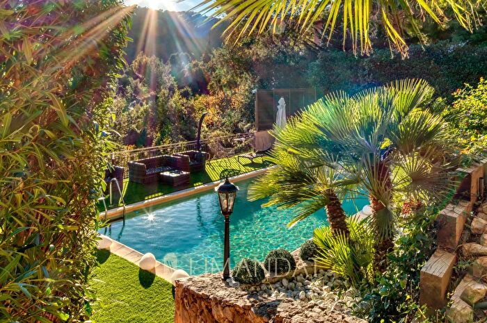 Maison à vendre - Menton, Haut Borrigo, Saint-Paul-Garavan, Vallée de Gorbio - 10 pièces - 4 chambres