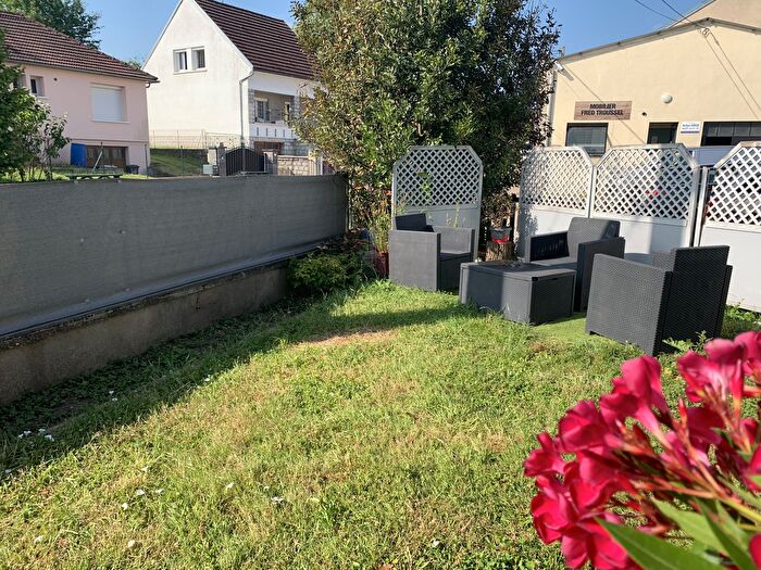 Maison à vendre - Lamarche-sur-Saône - 5 pièces - 4 chambres