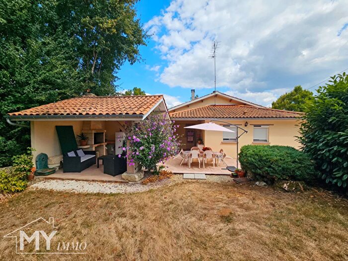 Maison à vendre - La Roquille - 6 pièces - 4 chambres