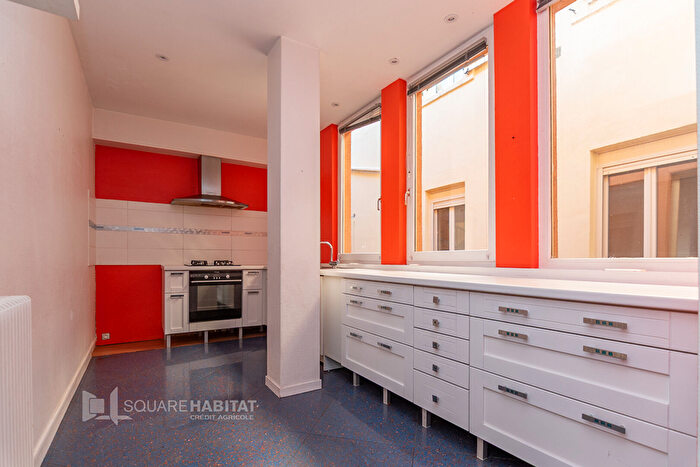 Appartement à vendre - Lons-le-Saunier, Centre-ville - 7 pièces - 2 chambres