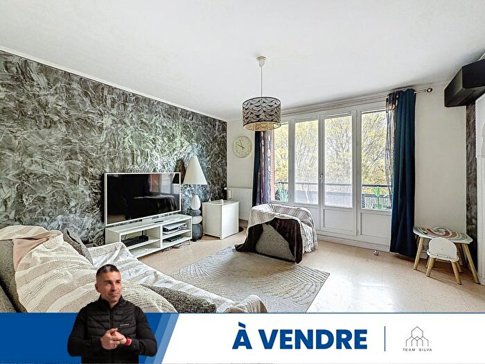 Appartement à vendre - Feyzin - 4 pièces - 2 chambres