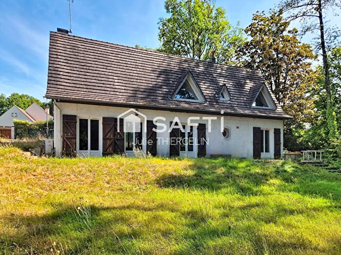 Maison 4 pièces à Les Bordes, à vendre