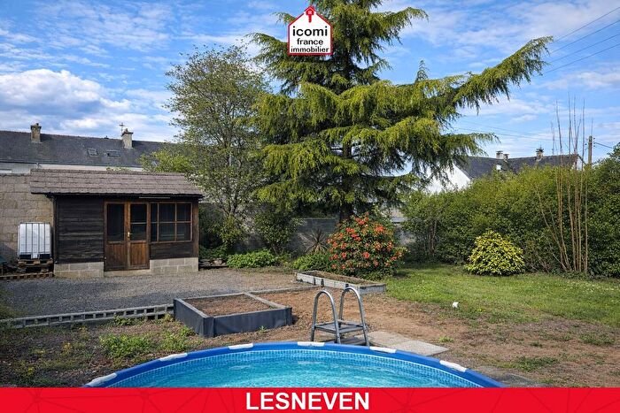 Maison à vendre - Lesneven - 6 pièces - 4 chambres