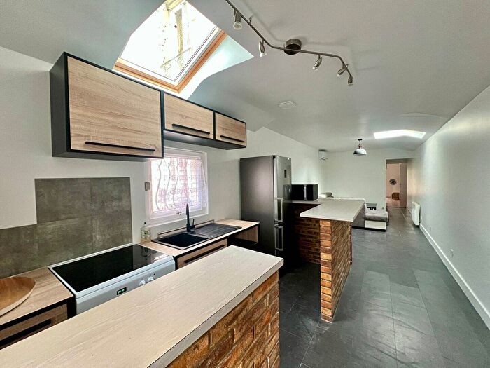 Chene Ouest, Bezons - Maison 2 pièces à louer