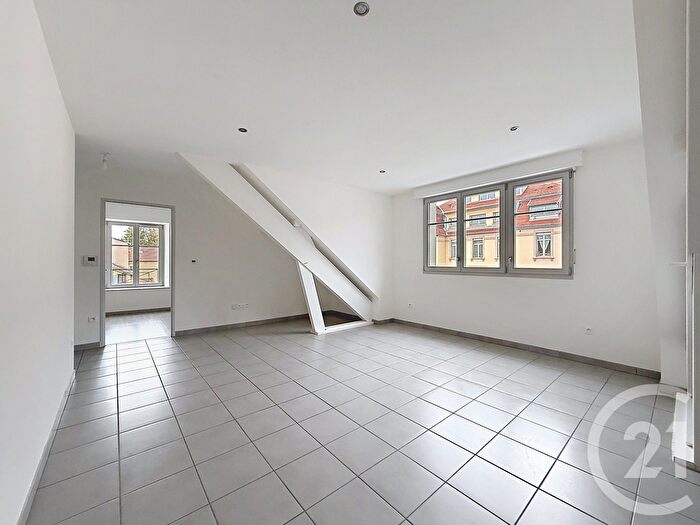 Appartement à louer - Montbéliard, Faubourg, Mont-Chevis, Chiffogne, Citadelle - 2 pièces - 1 chambre