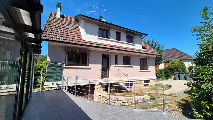 Maison 9 pièces à Brunoy, Nord, à vendre