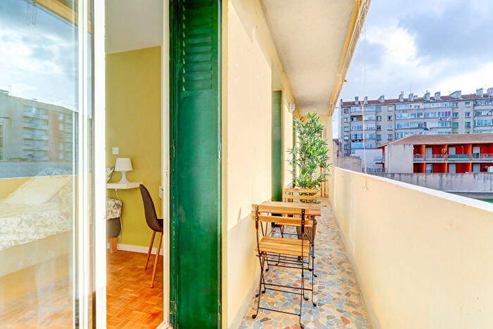 Appartement à louer - Marseille e , Saint-Lazare - 4 pièces - 3 chambres