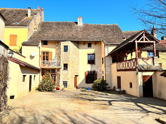 Maison à vendre - Cuisery - 10 pièces - 6 chambres