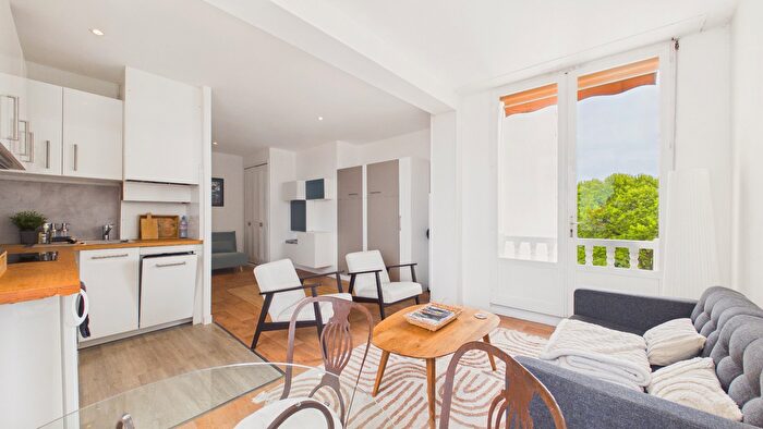 Appartement à vendre - Biarritz, Centre-ville Est - 2 pièces - 1 chambre