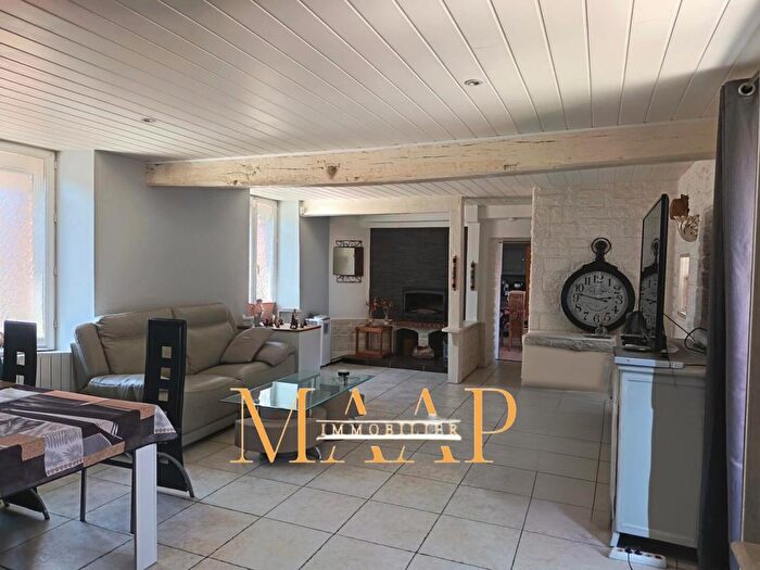 Voves : Maison 4 pièces à vendre