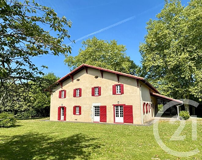 Maison 11 pièces à vendre - Saint-Martin-de-Hinx
