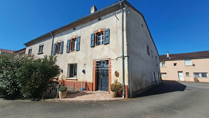 Maison à vendre - Puygouzon - 7 pièces - 4 chambres