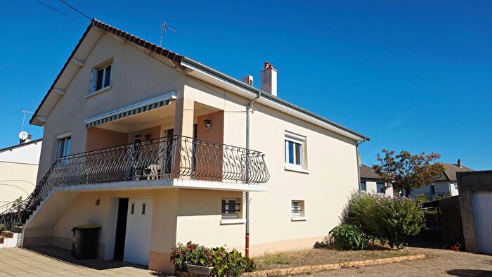 La Chapelle-Saint-Ursin - Maison 5 pièces à vendre