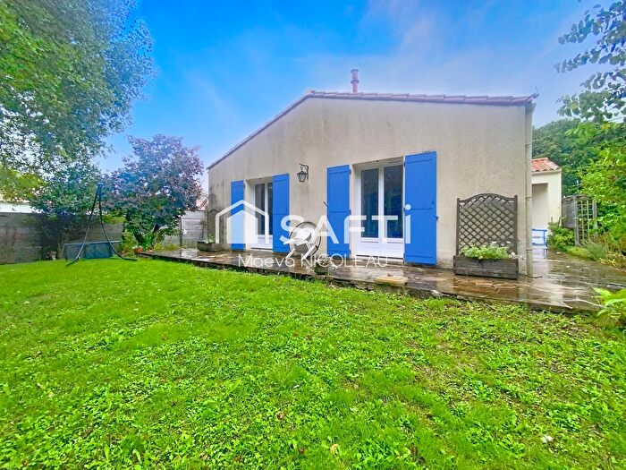 Maison à vendre - Surgères - 4 pièces - 3 chambres