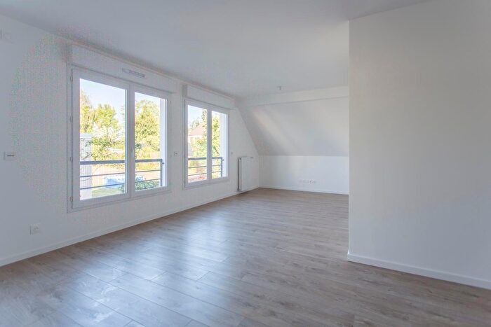 Sarcelles, Village, Chauffour : Appartement 3 pièces à louer