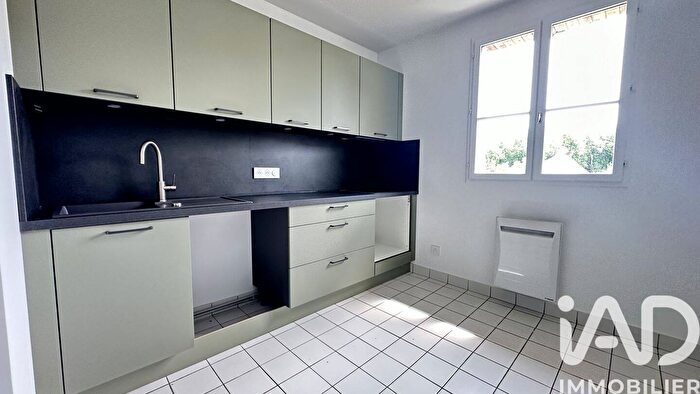 Centre Sud, Saint-Pierre-lès-Nemours : Appartement 3 pièces à louer