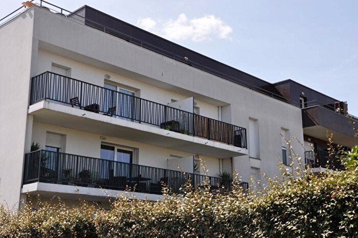 Appartement à louer - Gravières-Gravette-Beaulieu-Lagrue-Plaisance, Cenon - 2 pièces - 1 chambre