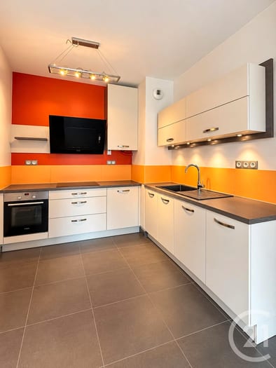 Appartement 3 pièces à Moulins, Centre-ville, à louer