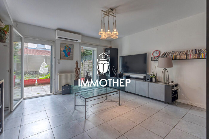 Appartement à vendre - Seyssins - 4 pièces - 3 chambres