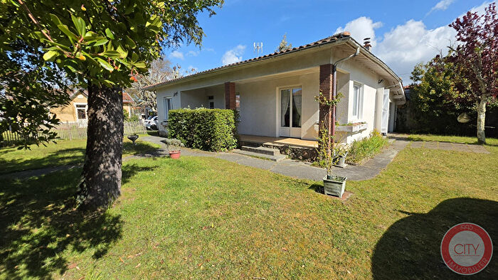 Maison 4 pièces à Arès, à vendre