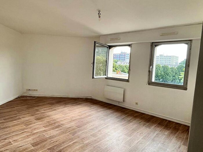 Appartement à louer - Saint Marc-Croix de Pierre-Saint Nicaise, Rouen - 2 pièces - 1 chambre