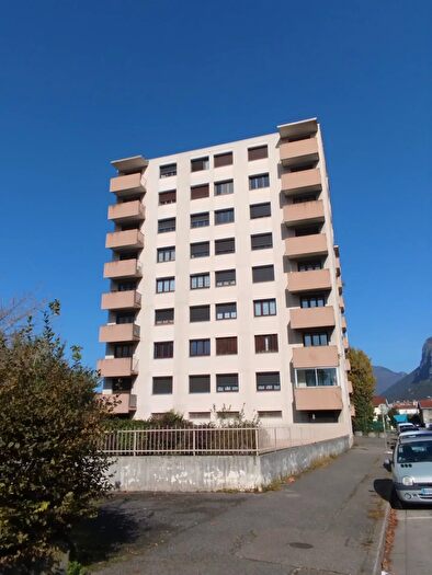 Appartement 2 pièces à louer - Fontaine, Les Alpes, Les Buissonnées, Cachin