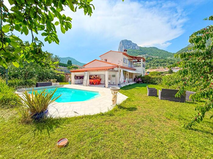 Maison 4 pièces à vendre à Saint-Jeannet