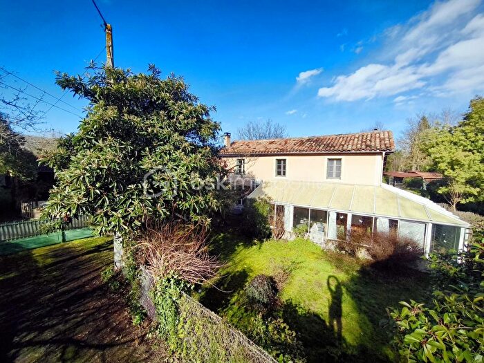 Maison à vendre - Laméac - 9 pièces - 6 chambres