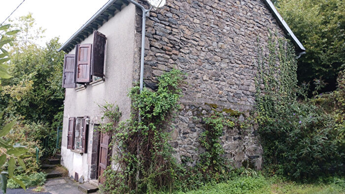Saint-Martin-Valmeroux - Maison 4 pièces à vendre