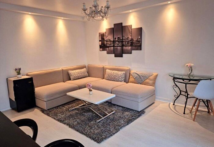 Appartement à louer - Pierre Au Pretre, Orly - 2 pièces - 1 chambre